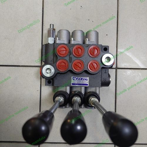 Jual Hand control valve Monoblock DP40/3-G 1/2inch spring NUCLEO ...