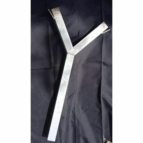 Jual Tiang Y Besi Siku Pasang Kawat Duri Silet Penyangga Razor Wire ...