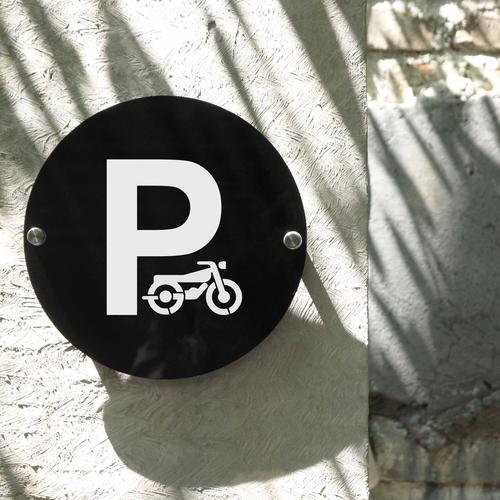 Jual Logo Parkir Motor - Wall Decor Sign Akrilik Hitam Lingkaran 20 cm ...