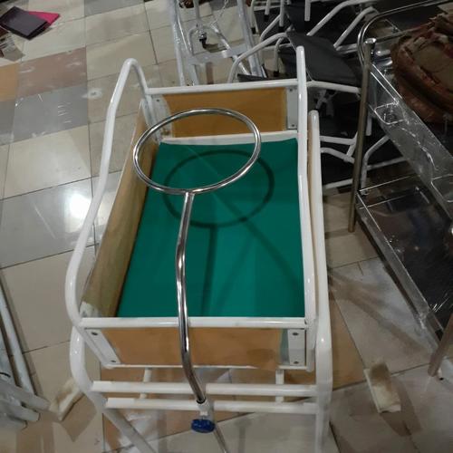 Jual Baby Box Besi/Tempat tidur Bayi Rumah Sakit Besi Cat Powder ...