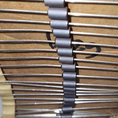 Jual ferrite bead axial 5mm x 3,5mm 50pcs - Kota Bandung - nezzar ...