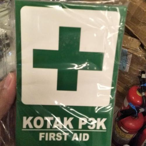 Jual STIKER KOTAK P3K FIRST AID HIJAU 10X15CM - Jakarta Barat - Berjaya ...