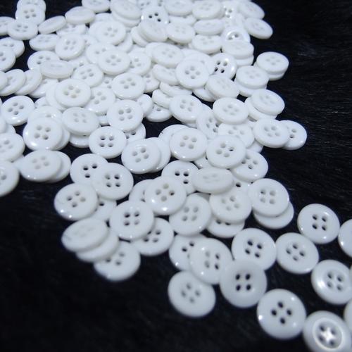 Jual 1B037 KANCING 12mm PUTIH 4 LUBANG BENIK BAJU PERLENGKAPAN JAHIT ...
