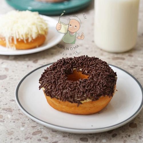 Jual Donut kentang homemade / donut kentang empuk enak - gula halus ...