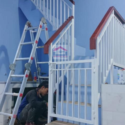 Jual Reling balkon minimalis motif pegangan kayu - Kota Bogor - Malika ...