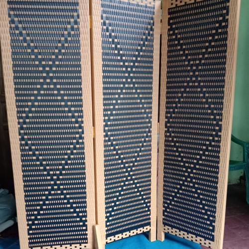 Jual sketsel partisi penyekat ruangan rotan sintetis 3 pintu - hitam ...