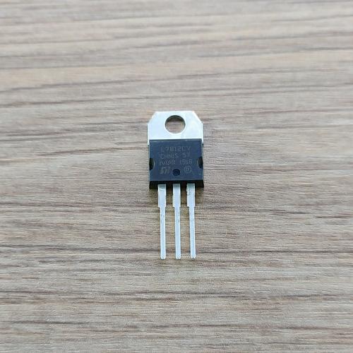 Jual IC LM7812 Regulator Tegangan 12V Voltage Regulator TO-220 LM 7812 - Kab. Bandung - Niew ...