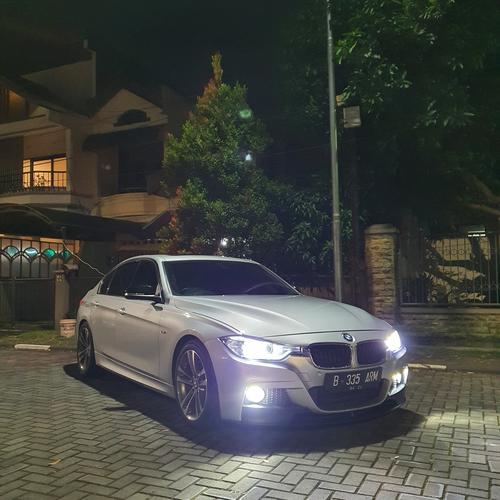 Jual Philips LED BMW F30 (3-series) pre-LCi Custom order - Putih - Kota ...