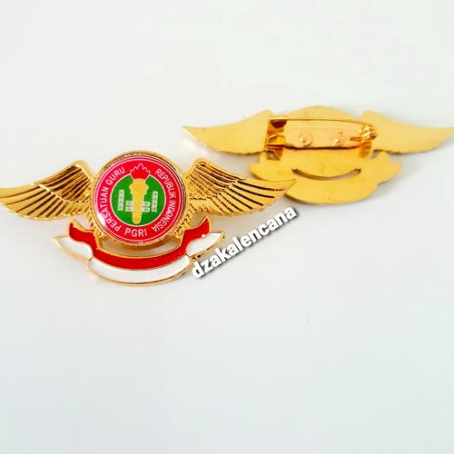 Jual PIN PGRI MODEL WING - peniti - Kota Semarang - Dzaka Lencana ...