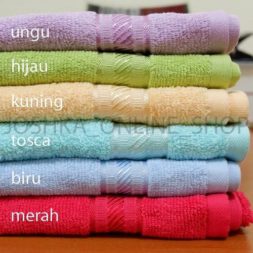 Jual Handuk merah putih ukuran 30 x 70 cm - Merah - Kab. Tangerang ...