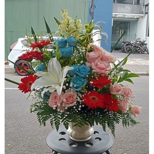 Jual RANGKAIAN BUNGA LILY | BUNGA SEGAR | BUNGA MEJA SEGAR ANNIVERSARY ...