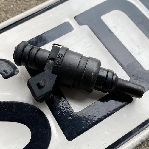 Jual Original Bmw e39 e46 m54 Injector Hitam 1427240 - Kota Depok ...