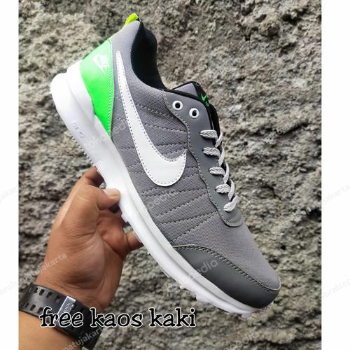 Jual SEPATU PRIA UKURAN BESAR BIG SIZE 45 46 47 NIKEE AIR SNEAKERS ...