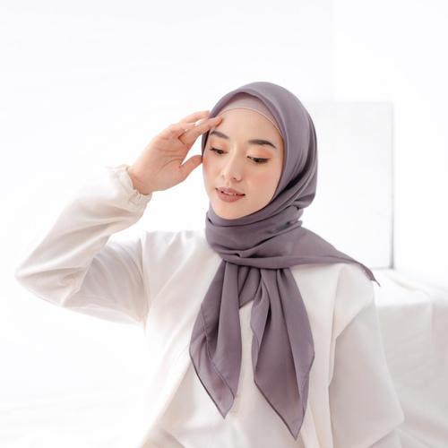 Jual Hijab Segi Empat Square Bella Pollycotton Premium 3 - Denim - Kab ...