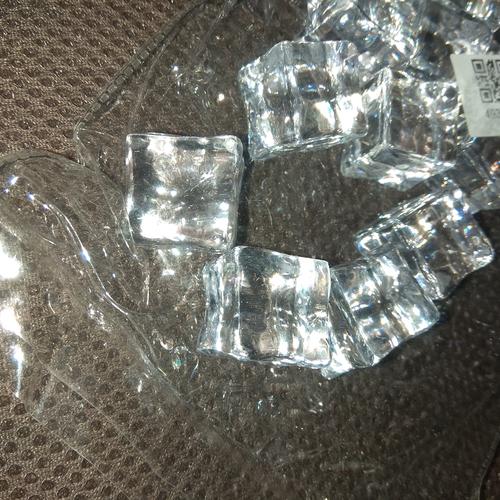 Jual artificial ice cube /es batu kotak akrilic palsu 2*2*2 cm - Kab ...