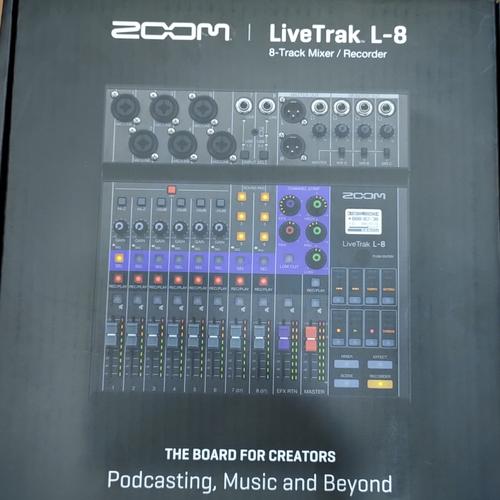 Jual Zoom LiveTrak L-8 Portable 8 Channel Digital Mixer ForPodcasting ...