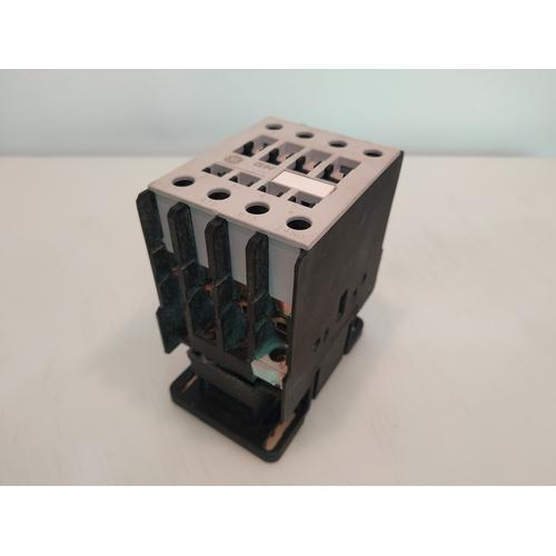 Jual Contactor GE, CL04 A310M ( 24 Volt) - Kota Tangerang - cdjolshop ...