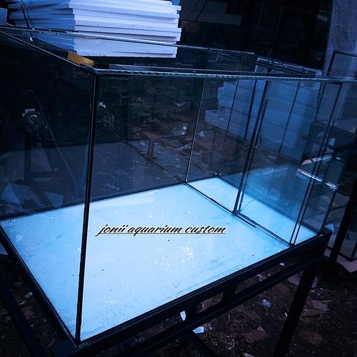 Jual aquarium 70x40x40 filter samping - Kab. Bogor - jonii aquarium ...