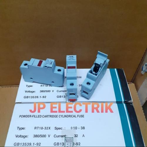 Jual Fuse Holder 10 x 38/Fuse Catridge 32A/Rumah Fuse - Rumah Fuse Saja ...