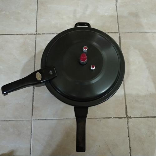 Jual panci presto slow cooker besar GOJEK/HRAB ONLY warna hitam persis ...