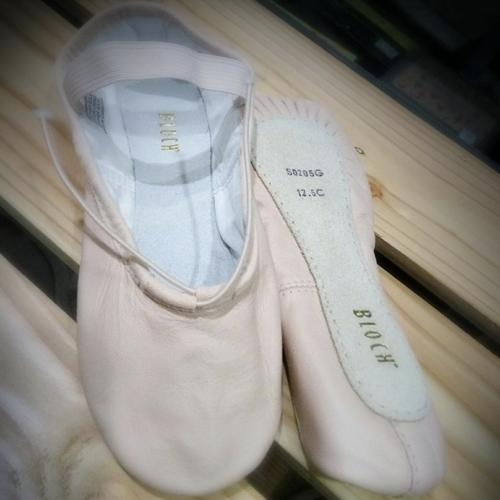 Jual Ballet Shoes leather BLOCH full sole(sepatu ballet kulit) - Kab ...