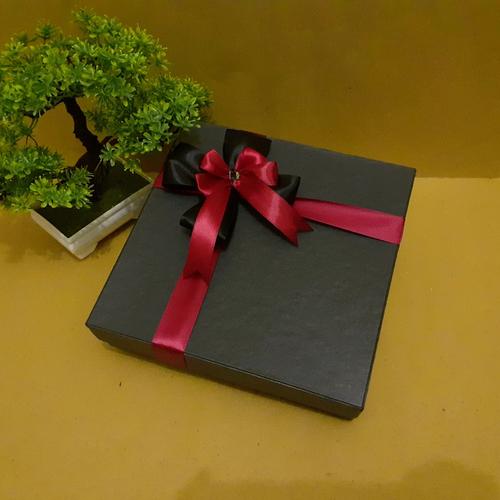 Jual Kotak Kado / Tempat Kado / Gift Box Pita Ukuran 20 x 20 Tinggi 8 ...