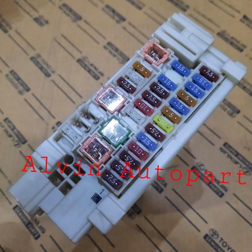 Jual BLOCK ASSY ,FUSE BOX ORIGINAL TOYOTA ALL NEW VIOS YARIS 2016-2018 ...