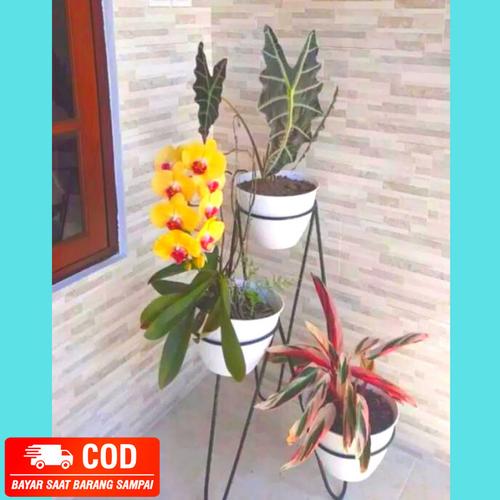 Jual Tempat Pot Bunga Rak Besi Susun 3 Lubang / Standing Planter Holder ...