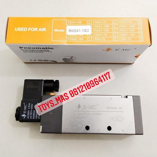 Jual Solenoid Valve RV5241-15 1/2" E2 E4 AC220V / DC24V EMC Pneumatic - Jakarta Barat - toys_mas ...