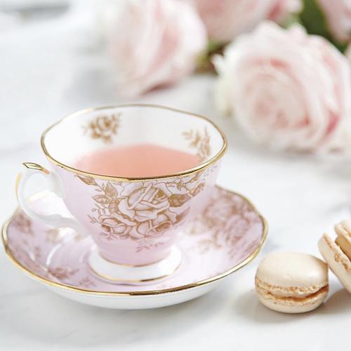Jual Royal Albert 100 Years Tea Cup & Saucer 1960 Golden Rose cangkir ...
