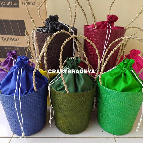 Jual TAS PARCEL ANYAMAN PAMDAN - Ungu, tinggi 20cm - Kab. Tasikmalaya ...
