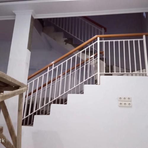 Promo pesanan khusus Ralling tangga minimalis + balkon besi galvanis ...