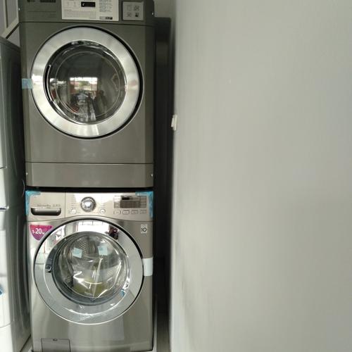 Jual mesin cuci stack LG 20 kg dan LG Giant C - Kab. Bekasi ...