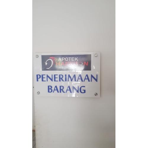 Jual Akrilik Frame dinding petunjuk/logo perusahaan cetak UV custom ...