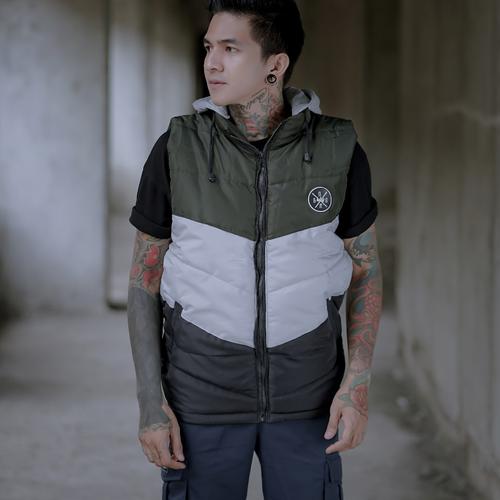 Jual rompi hoodie 3d vest parasut tebal lapangan distro jaket original ...