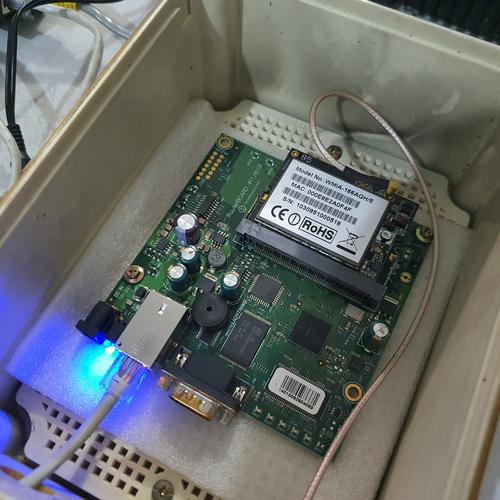Jual Mikrotik Rb411 + box dan pcie wireless - Kota Bogor - Mandala ...