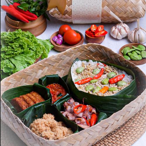 Jual Besek Keluarga Nasi Liwet Bali Indah Catering - Jakarta Timur ...