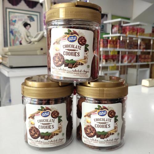 Jual Biskuit Ozlo Chocolate Cookies 145gr X 3 Tpls - Jakarta Selatan ...