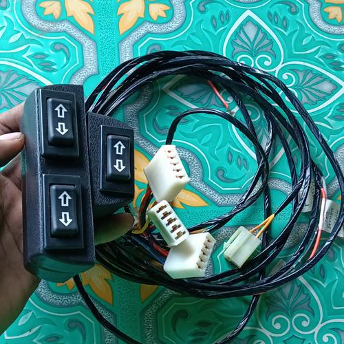 Jual Switch saklar power window universal dua pintu model tempel - Kab ...