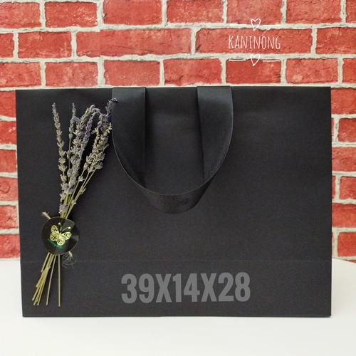 Jual Paper Bag Hitam Fancy 39X14X28 - Hitam - Kota Tangerang Selatan ...