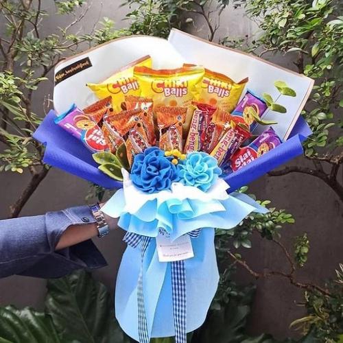 Jual buket snack wisuda / buket snack unik / hadiah ulang tahun - Kota ...