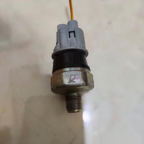 Jual Soket Socket Switch Oli Camry-Alphard-Hikux-Fortuner - Jakarta ...