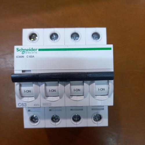 Jual MCB IC60N 4P 63A A9F74463 SCHNEIDER - Jakarta Pusat - TERANG ...