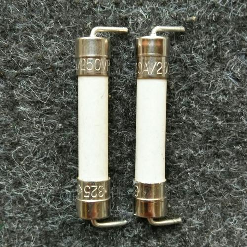 Jual skring Fuse plus conektor 30A 250V - Kab. Situbondo - Spare Part ...