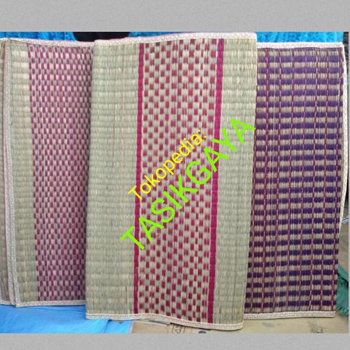 Jual Tikar lipat piknik mendong jumbo tikar Tasik tradisional pandan ...