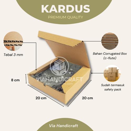 Jual Kardus Packing Pakaian Box Flip Top 20x20x8 Kardus Baju Online ...