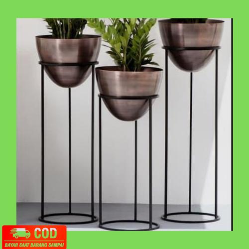 Jual Tempat Pot Tanaman Bunga 1 Set Isi 3 Pcs Standing Pot Tanaman Besi ...