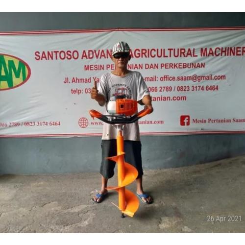 Jual Earth Auger - Mesin Bor Tanah 2T - 52CC - mata bor diameter 30 CM ...