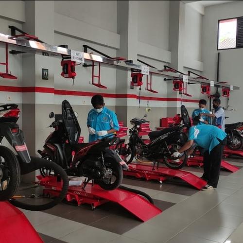 Jual Jasa Pembuatan Bengkel Motor lengkap dengan Alatnya - Kab ...