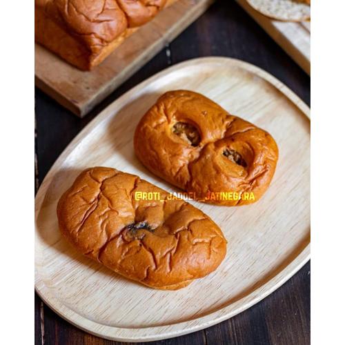 Jual Aneka Roti Manis Satuan - Toko Roti Gelora Bakery - Kacang ...